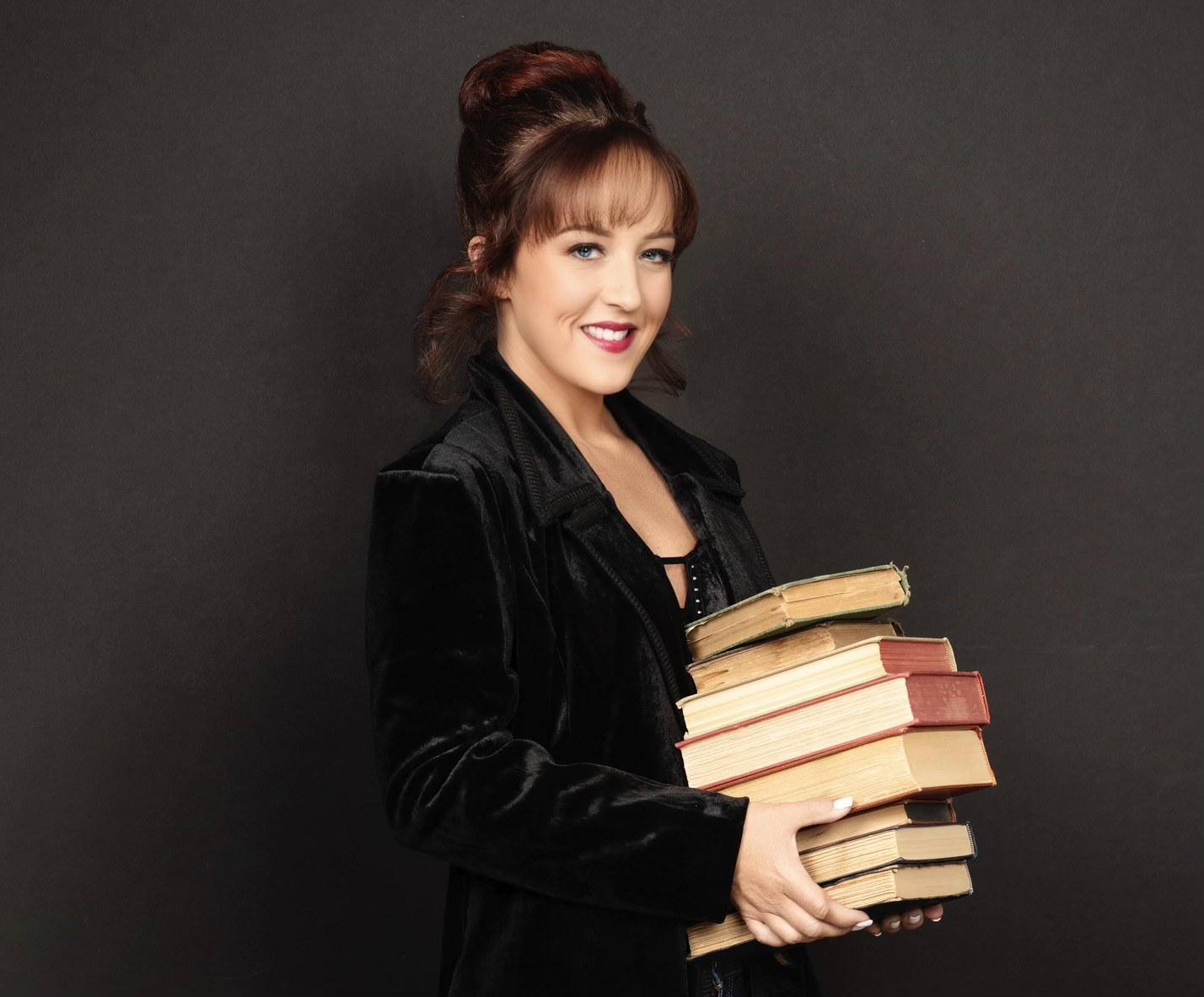 Leslie Anne Lee Uses The Magic In Her Pen To Provide a Life For Her ...